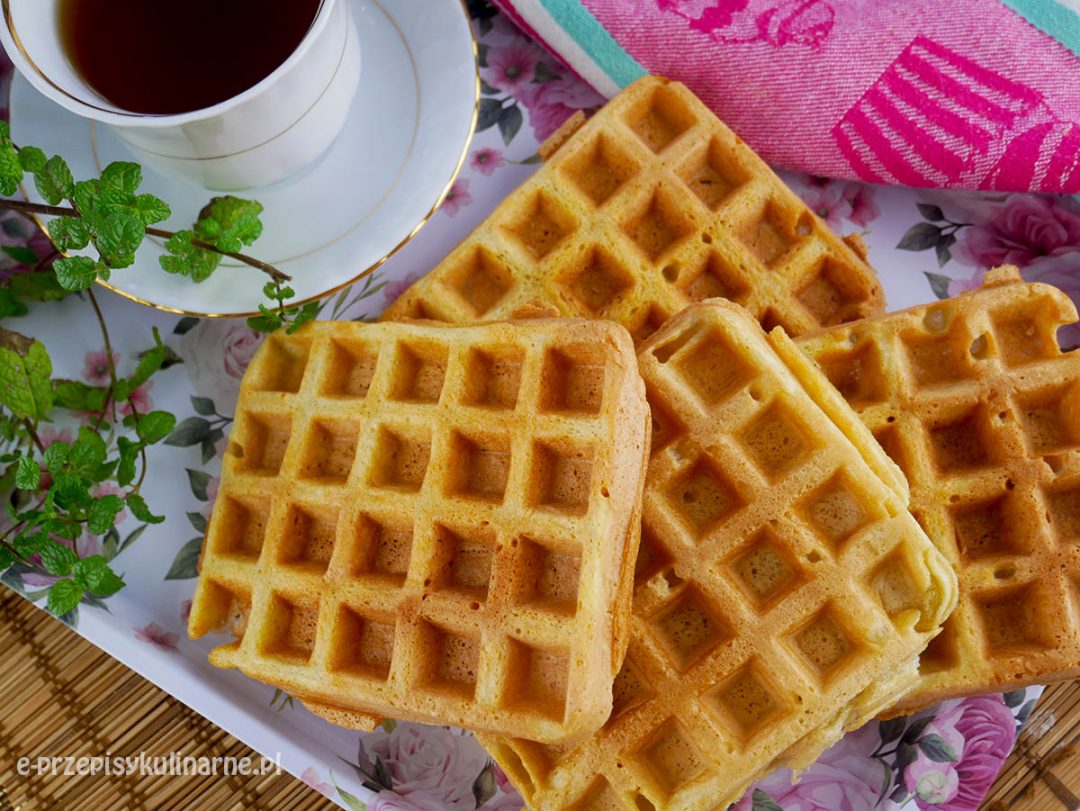Gofry – przepis na pyszne i chrupiące gofry - e-PrzepisyKulinarne.pl