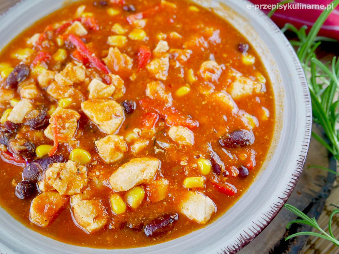 Gulasz meksykański z kurczakiem – szybkie danie na obiad